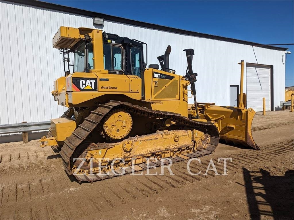 CAT D6T - Dozer cingolati - Attrezzature Da Costruzione - CATERPILLAR ...