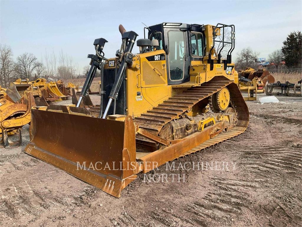 CAT D6T
