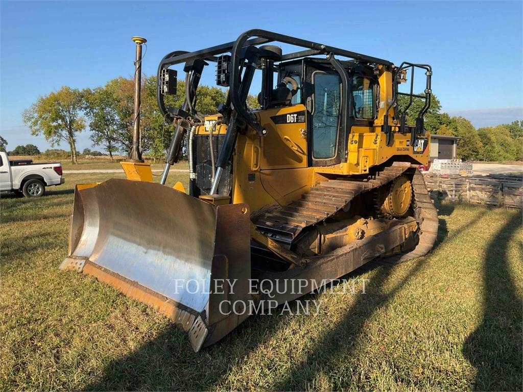 CAT D6T