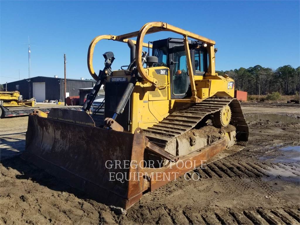 CAT D6T LGP