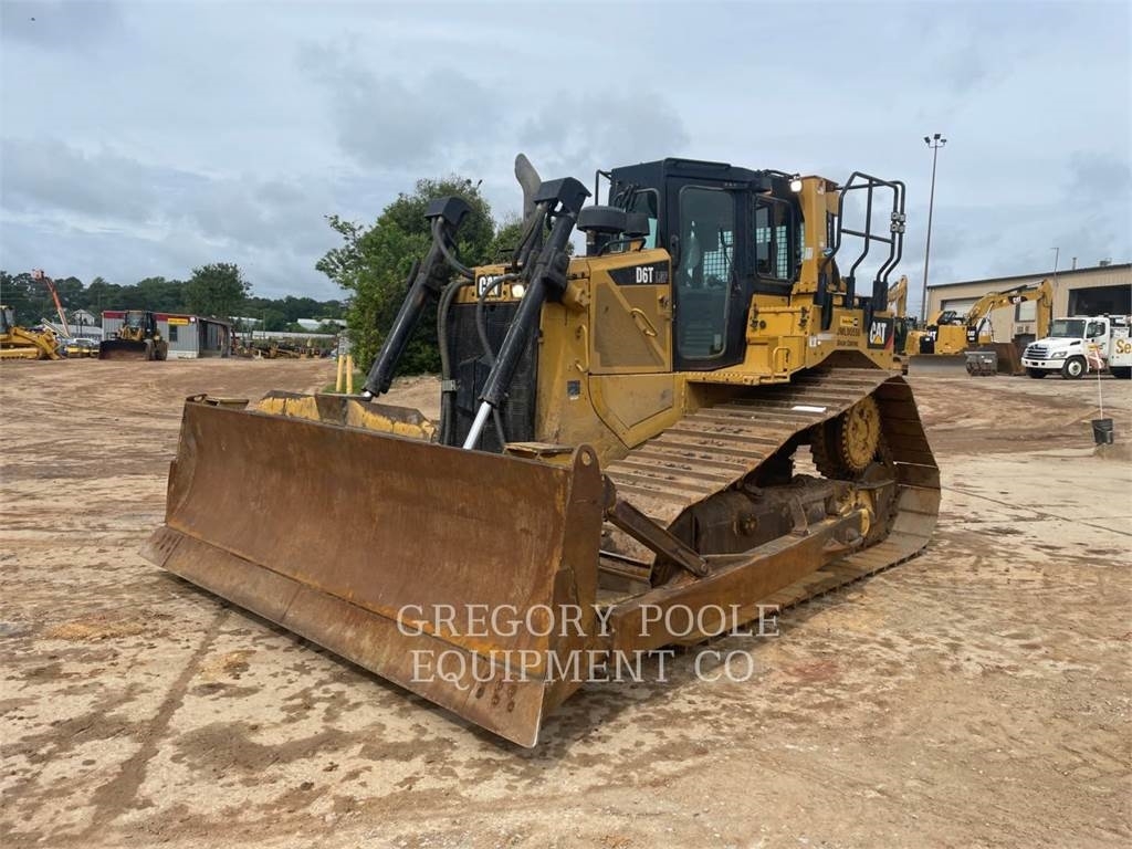 CAT D6T LGP