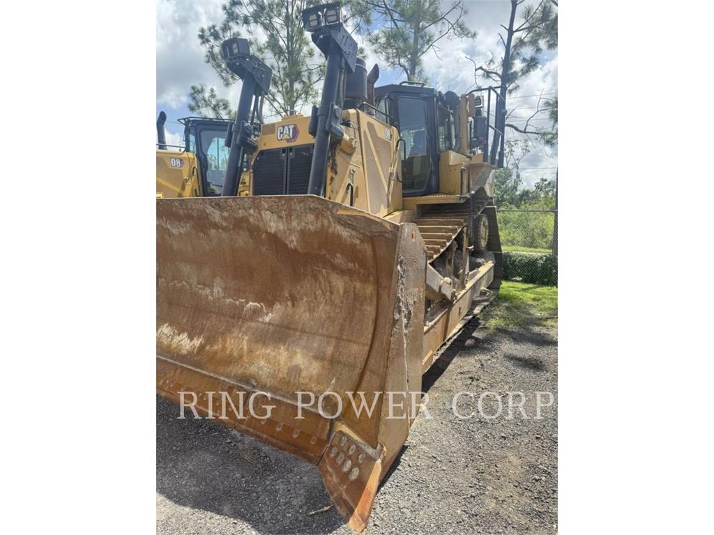 CAT D8