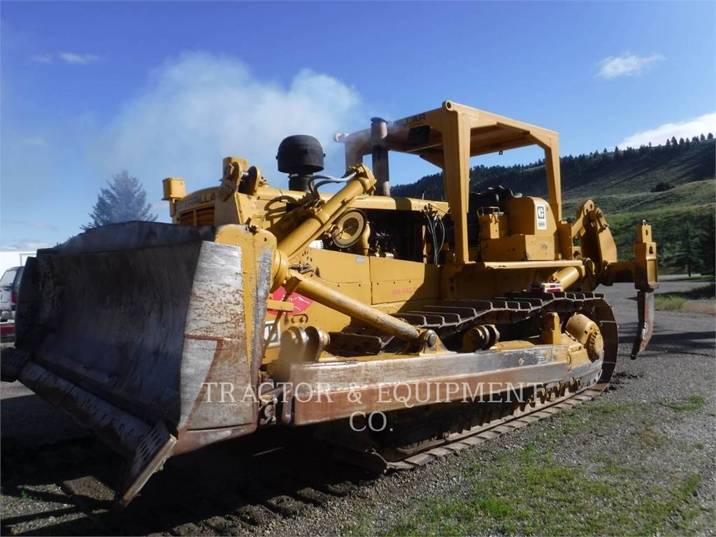 CAT D8H - Buldozer sobre oruga - Construcción - CATERPILLAR WORLDWIDE