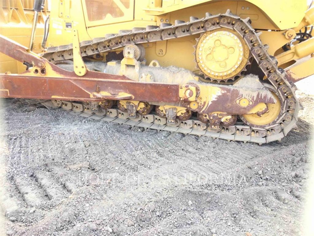 CAT D8T