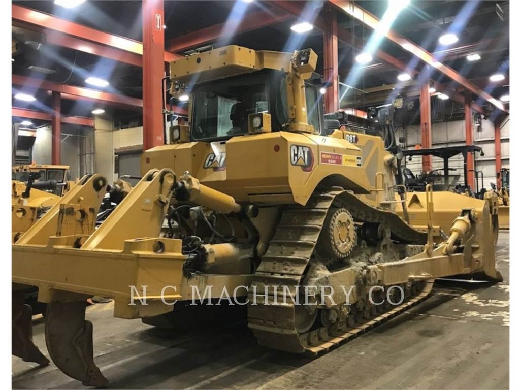 CAT D8T