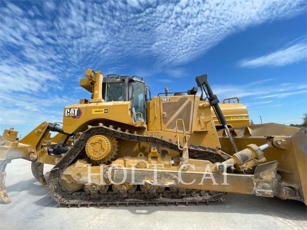 CAT D8T WHA
