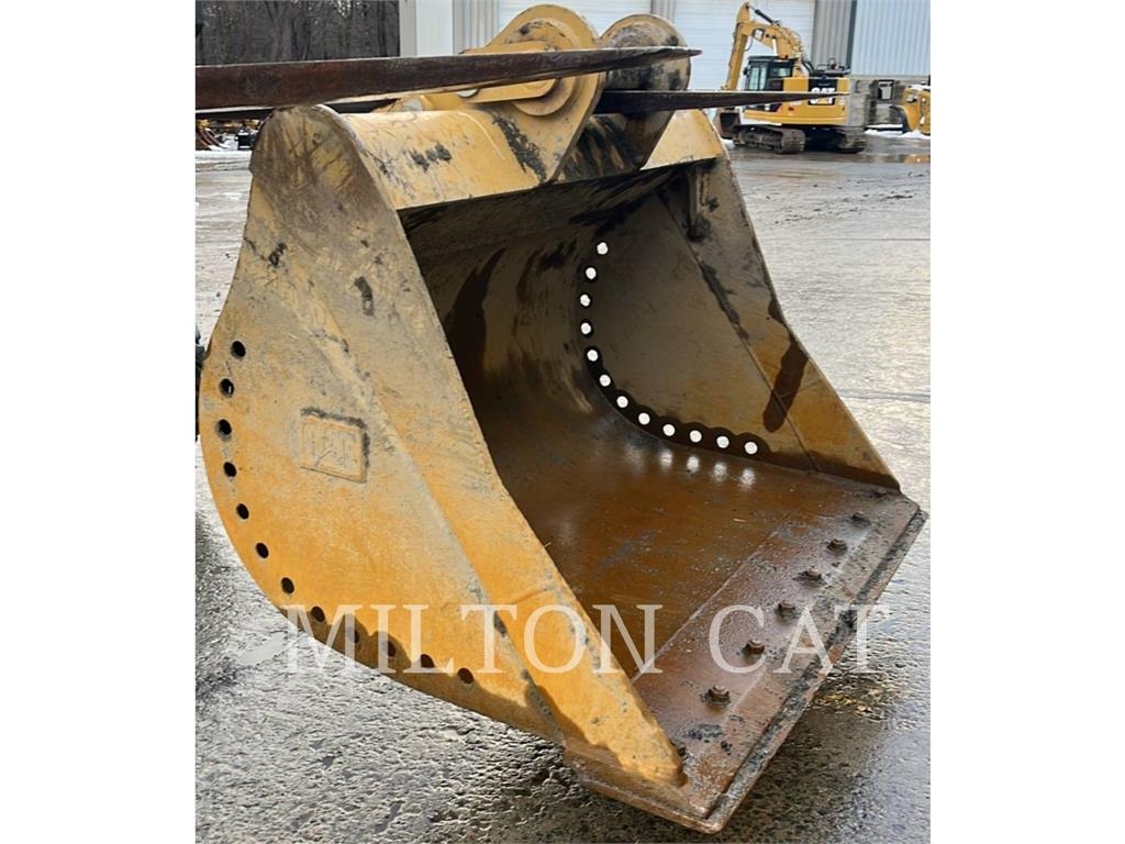 CAT ERPILLAR 72IN DITCH CLEANING BUCKET