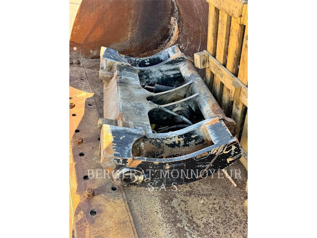 CAT GP BUCKET/ 4.6M3 / WITH FUSION QUICK COUPLER - herramienta ...