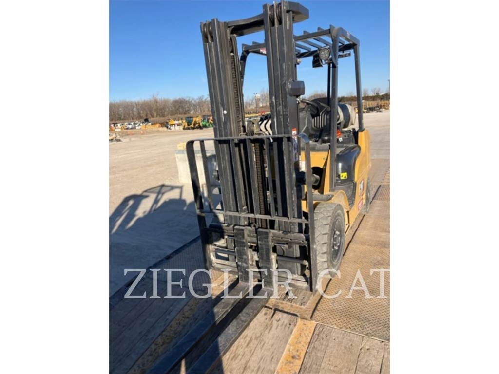 CAT GP25N - forklifts - Material Handling - CATERPILLAR WORLDWIDE