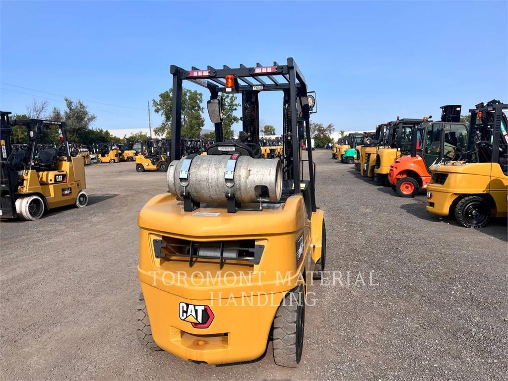 CAT GP30N1 - forklifts - Material Handling - CATERPILLAR WORLDWIDE