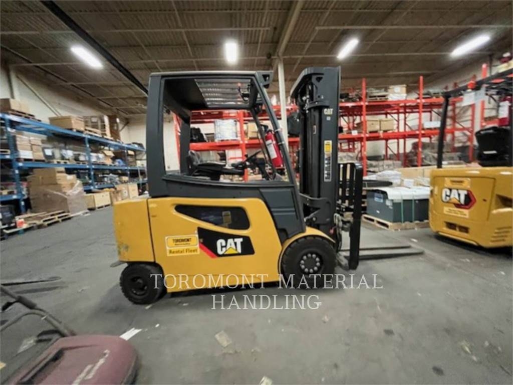 CAT LIFT TRUCKS 2EP6500 - Electric Forklifts - Material Handling ...