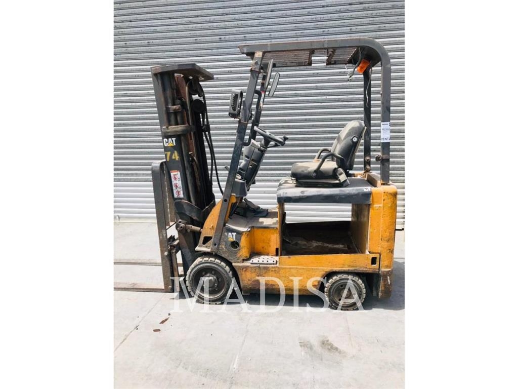 CAT LIFT TRUCKS E3500-AC - forklifts - Material Handling - CATERPILLAR ...