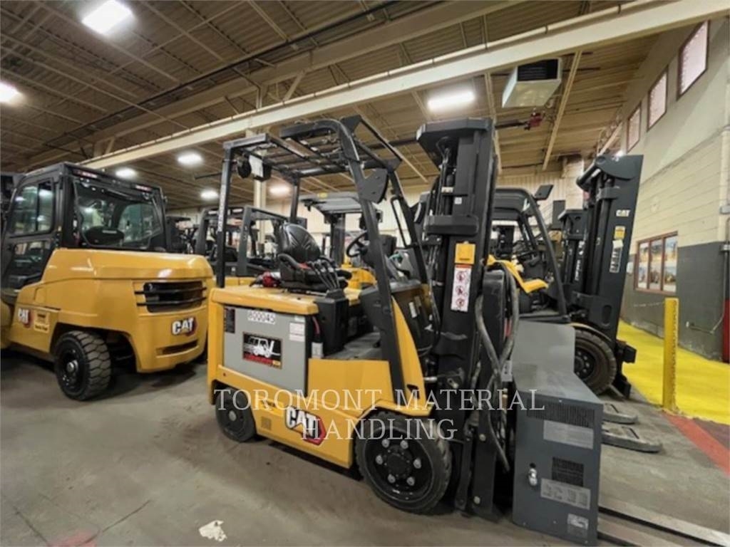 CAT LIFT TRUCKS EC25N2 SS - Electric Forklifts - Material Handling ...