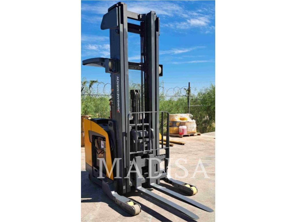 CAT LIFT TRUCKS ETR345A - Electric Forklifts - Material Handling ...