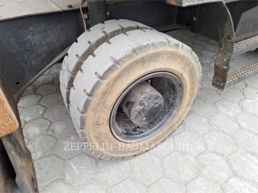 CAT MH3026-06C - 组装挖掘机 - 建筑设备 - CATERPILLAR WORLDWIDE