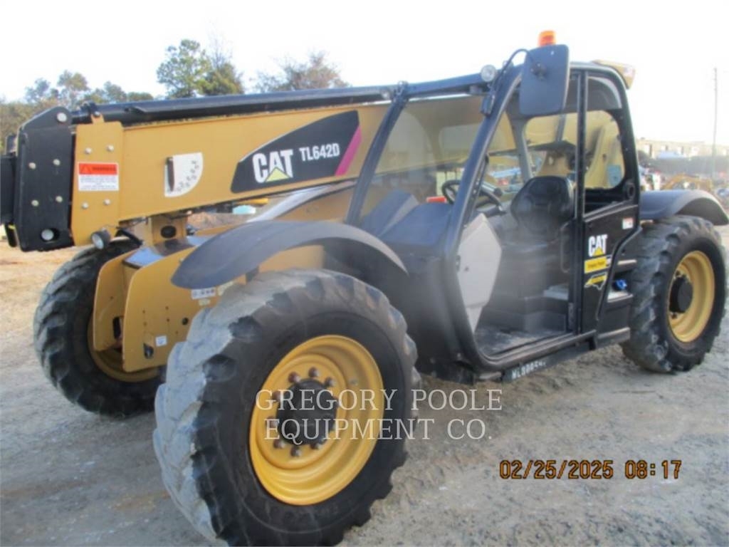 CAT TL642D - manipuladores telescópicos - Construcción - CATERPILLAR ...