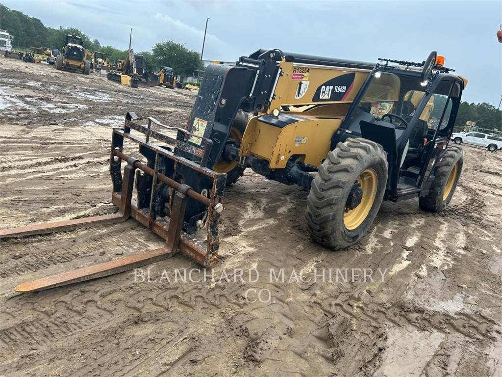 CAT TL642D