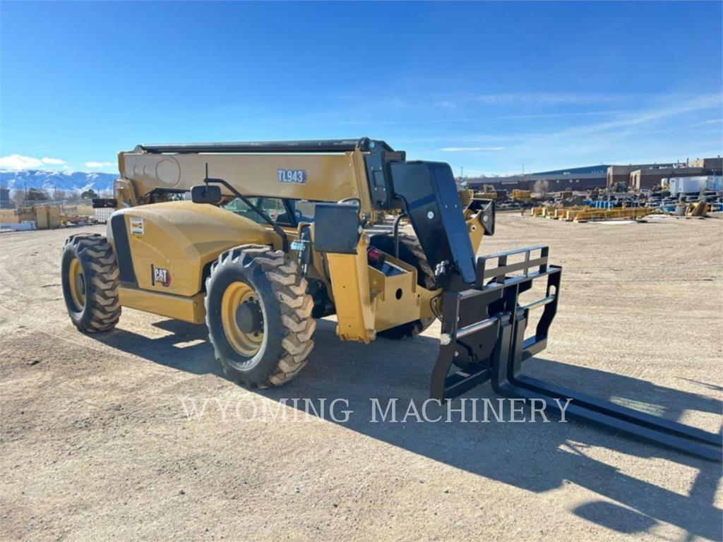 CAT TL943