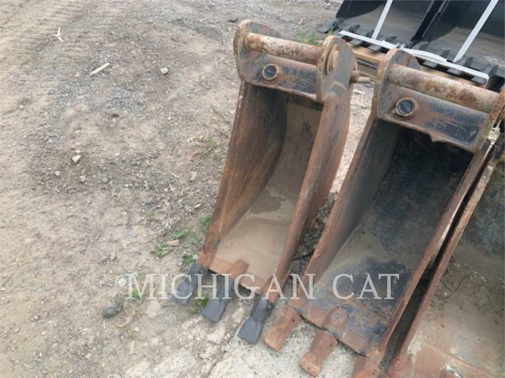 CAT WORK TOOLS (NON-SERIALIZED) BHL 12 HDBKT