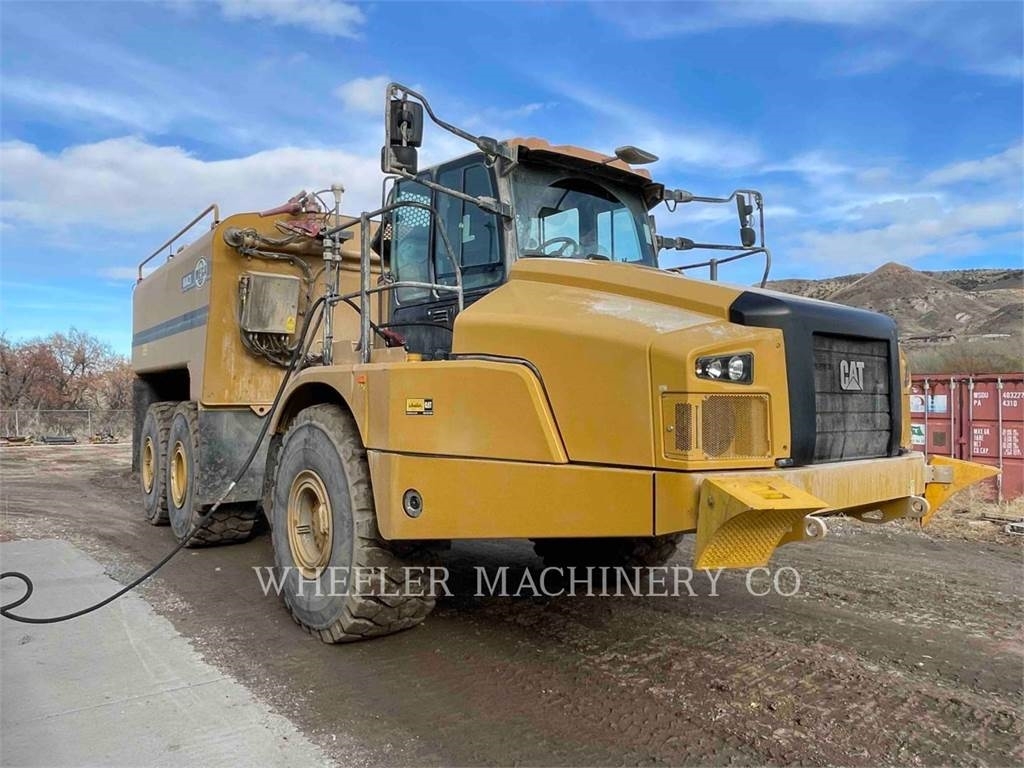 CAT WT 740 GC - camiones de agua - Transporte - CATERPILLAR WORLDWIDE