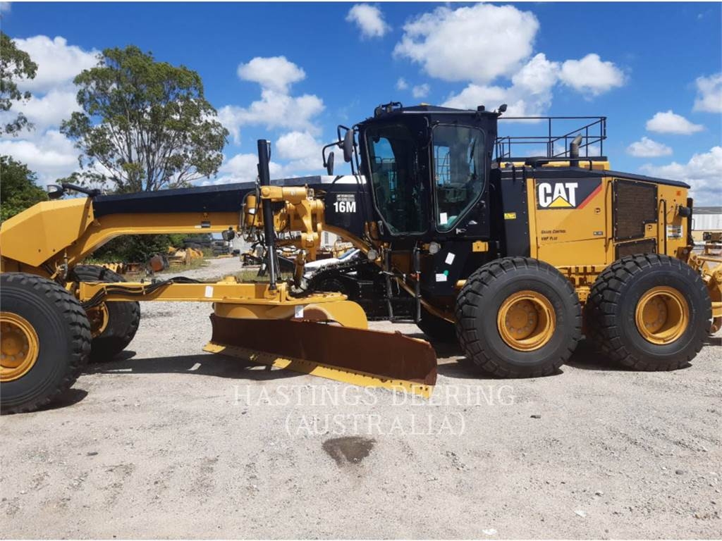 2014 Caterpillar 16M For Sale - 734,214 USD | Cat Used
