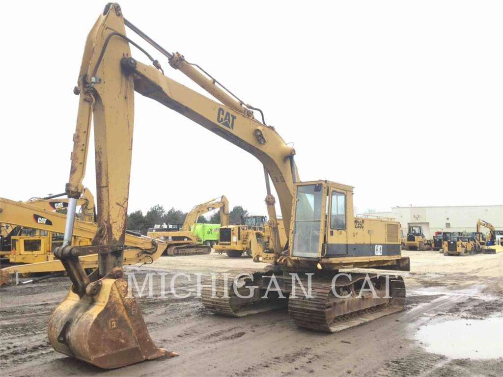 Caterpillar 235 - Crawler Excavators - Construction - CATERPILLAR WORLDWIDE