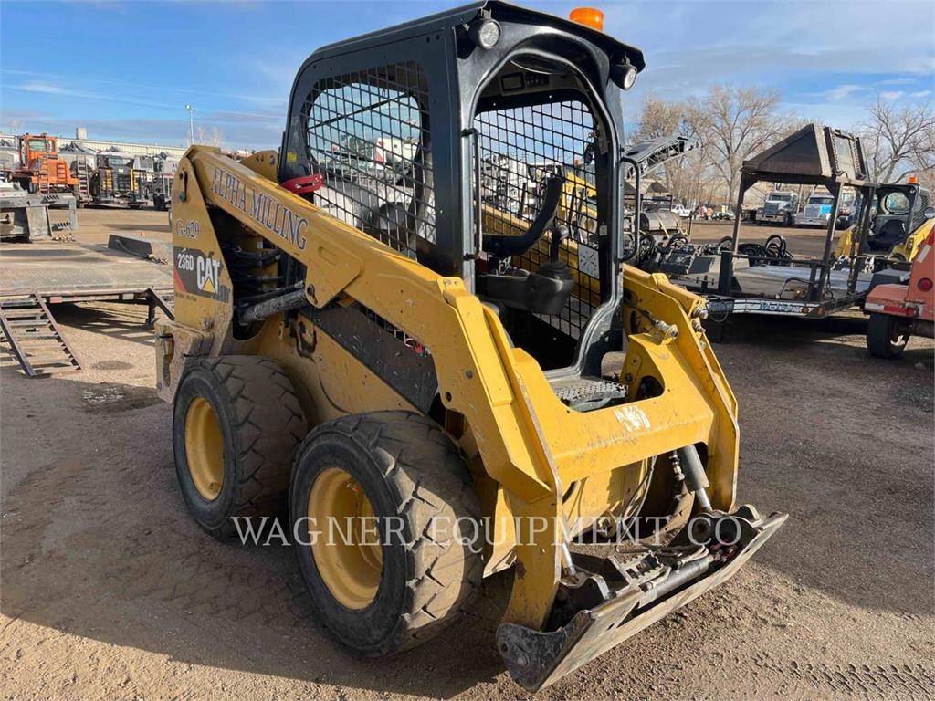Caterpillar 236D HF - Mini incarcator - Constructii - CATERPILLAR WORLDWIDE