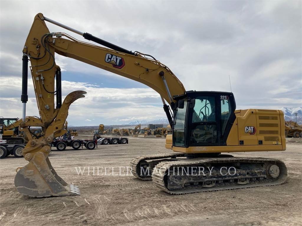 2020 Caterpillar 323 TH For Sale - 242,000 USD | Cat Used