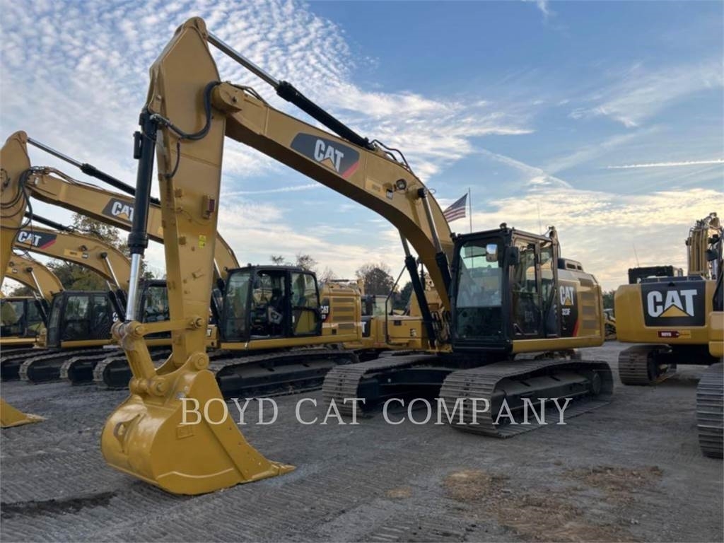 2017 Caterpillar 323FL For Sale - 183,334 USD | Cat Used