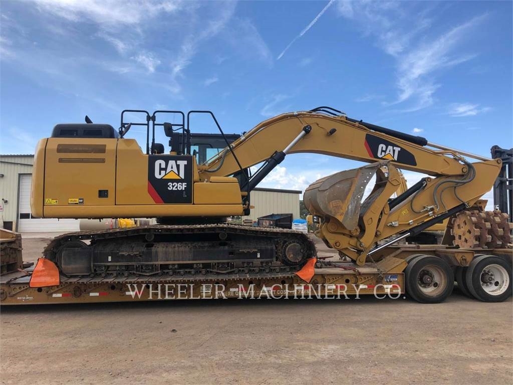 2019 Caterpillar 326F L TH For Sale - 201,000 USD | Cat Used