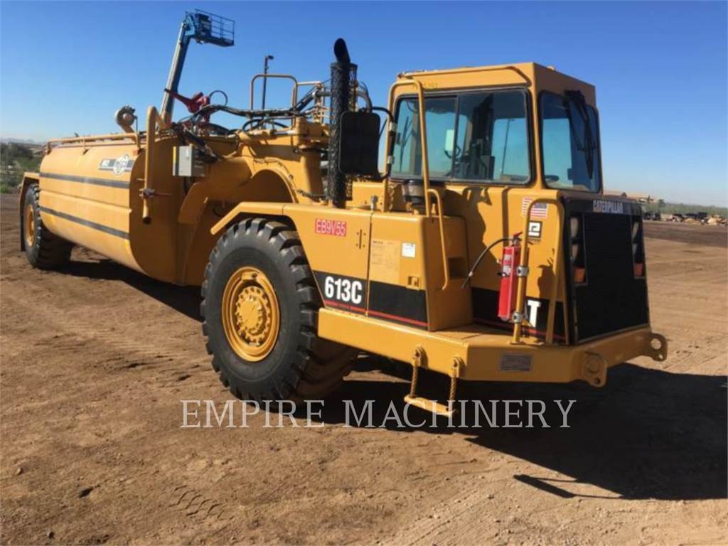 Caterpillar 613C WW - Water Tankers - Construction - CATERPILLAR WORLDWIDE