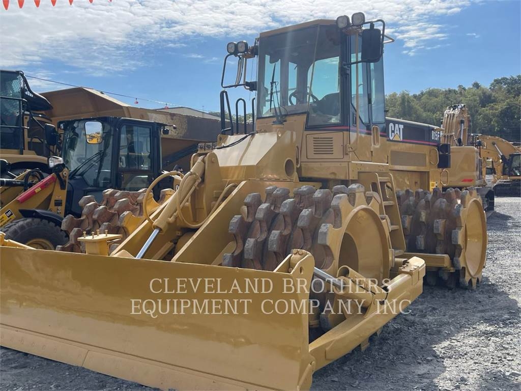 Caterpillar 815F - Compactadores - Construcción - CATERPILLAR WORLDWIDE