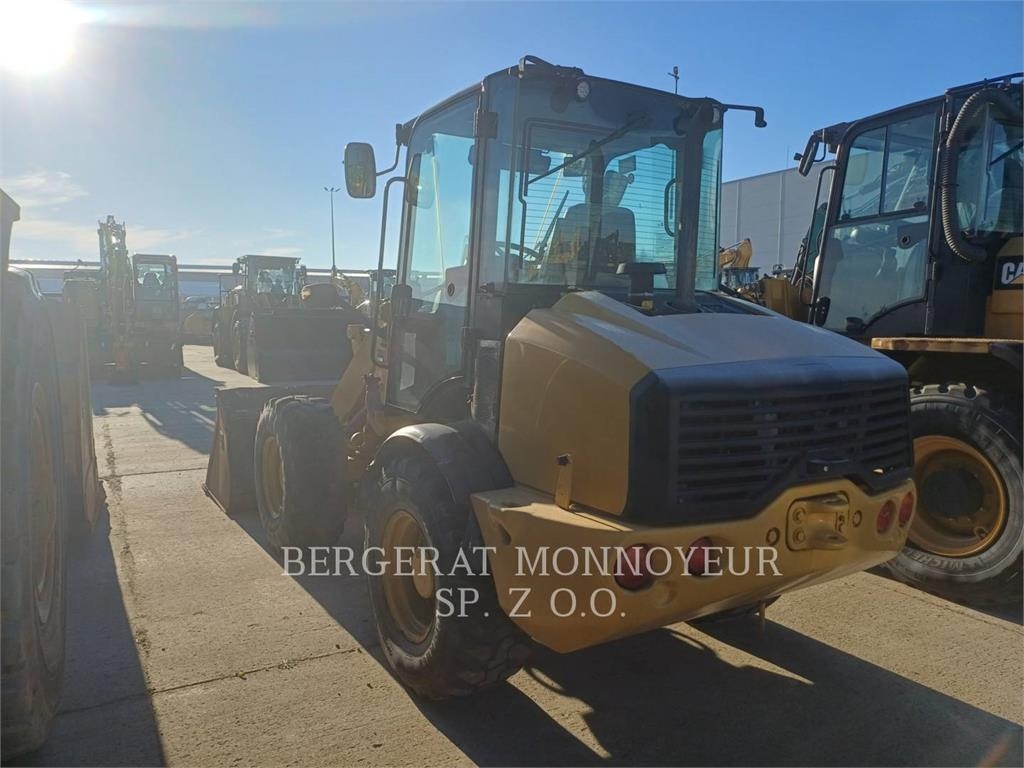 Caterpillar 908M - Radlader - Bau-Und Bergbauausrüstung - CATERPILLAR ...