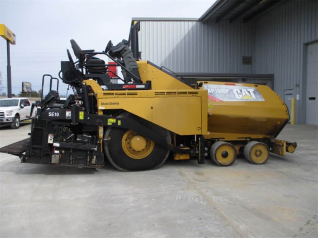 Caterpillar AP 1000 F - Asphalt pavers - Construction - CATERPILLAR ...