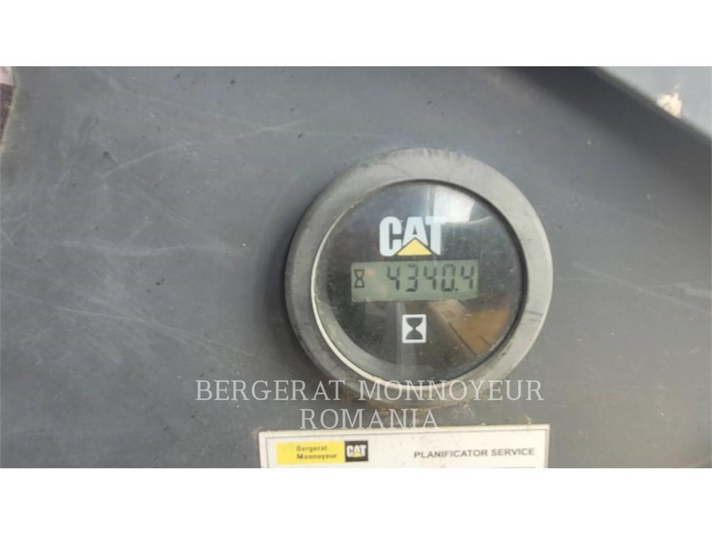 2012 Caterpillar AP-655D For Sale - 107,973 USD | Cat Used