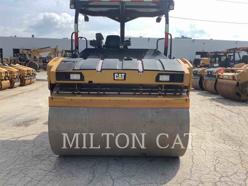 Caterpillar CB15 - Rodillos de doble tambor - Construcción ...