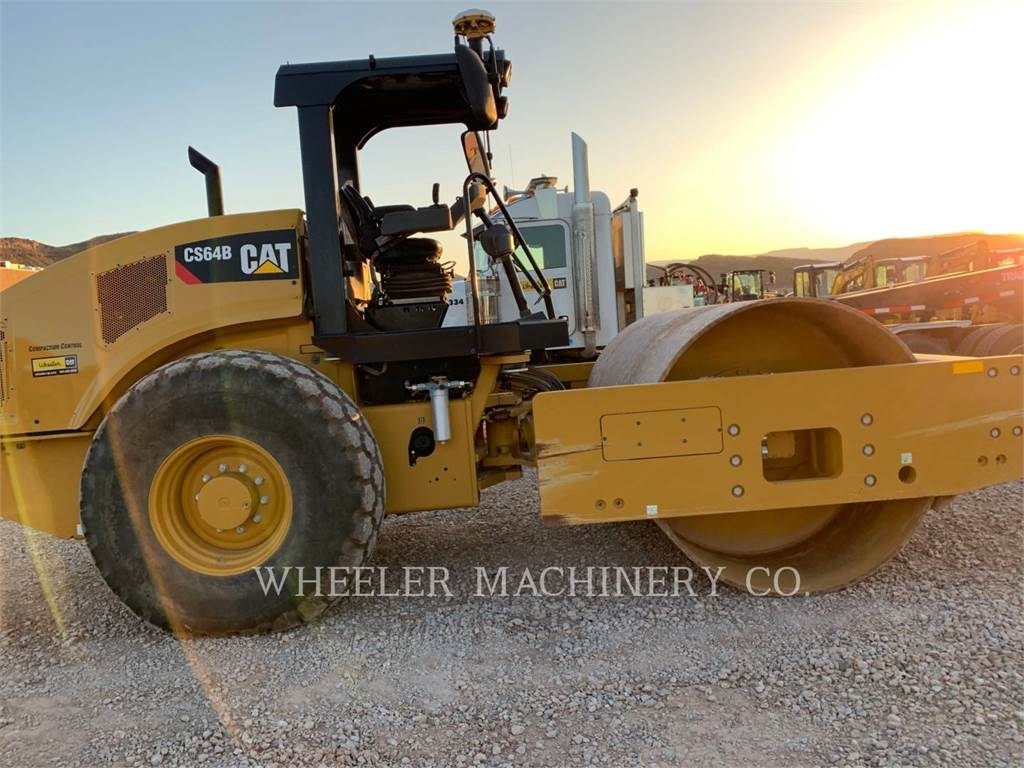 Used Single Drum Rollers & Compactors For Sale | Cat Used