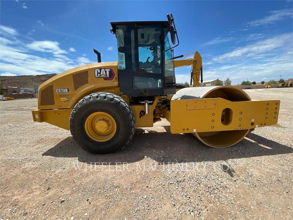 2022 Caterpillar CS74B For Sale - 268,300 USD | Cat Used