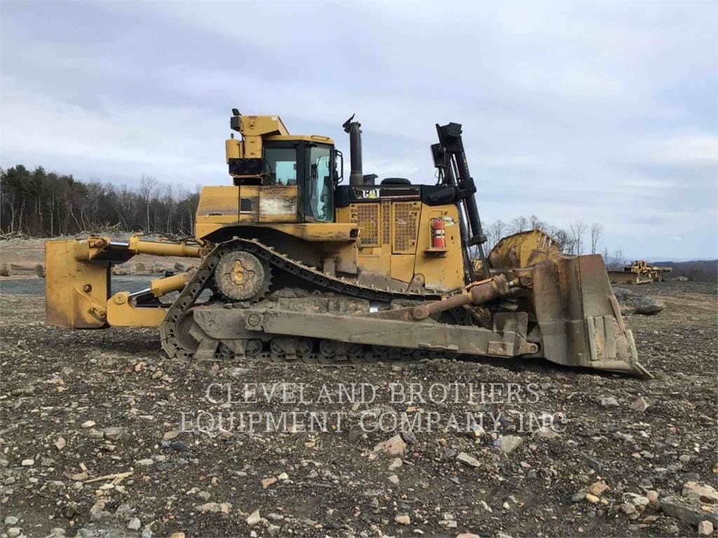 Caterpillar D10T