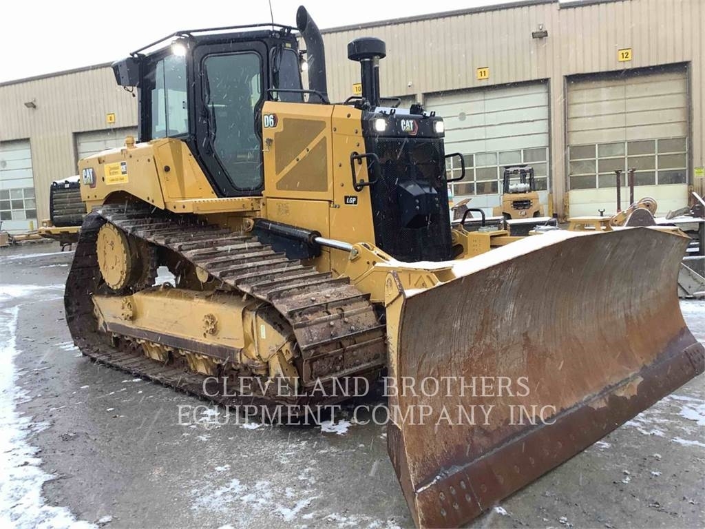 Caterpillar D6 LGP