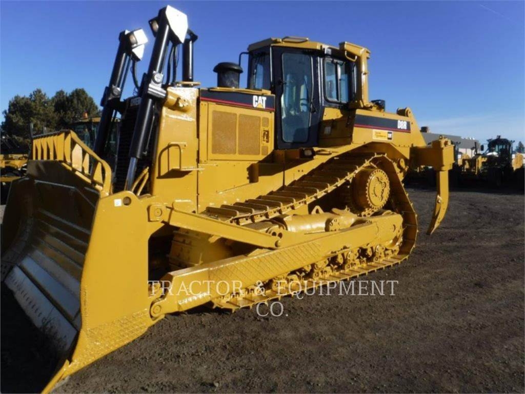 Caterpillar D8R - Dozers - Construction - CATERPILLAR WORLDWIDE