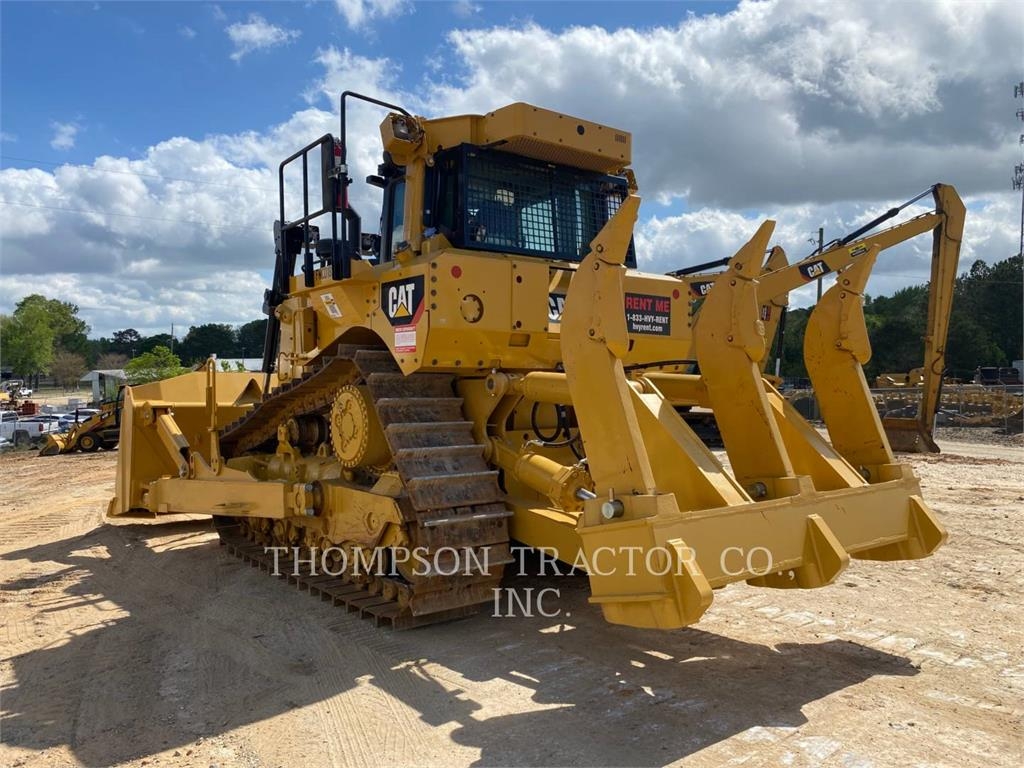Caterpillar D8T