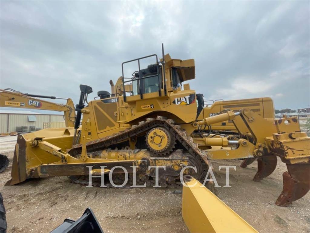 Caterpillar D8T