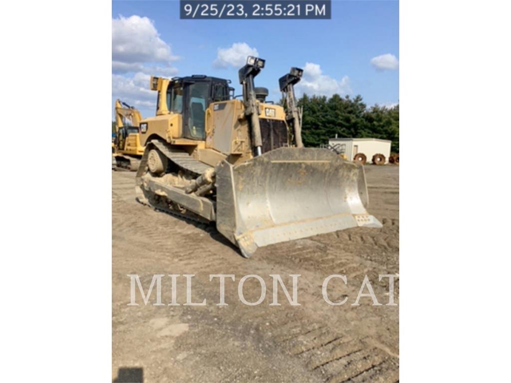 Caterpillar D8T