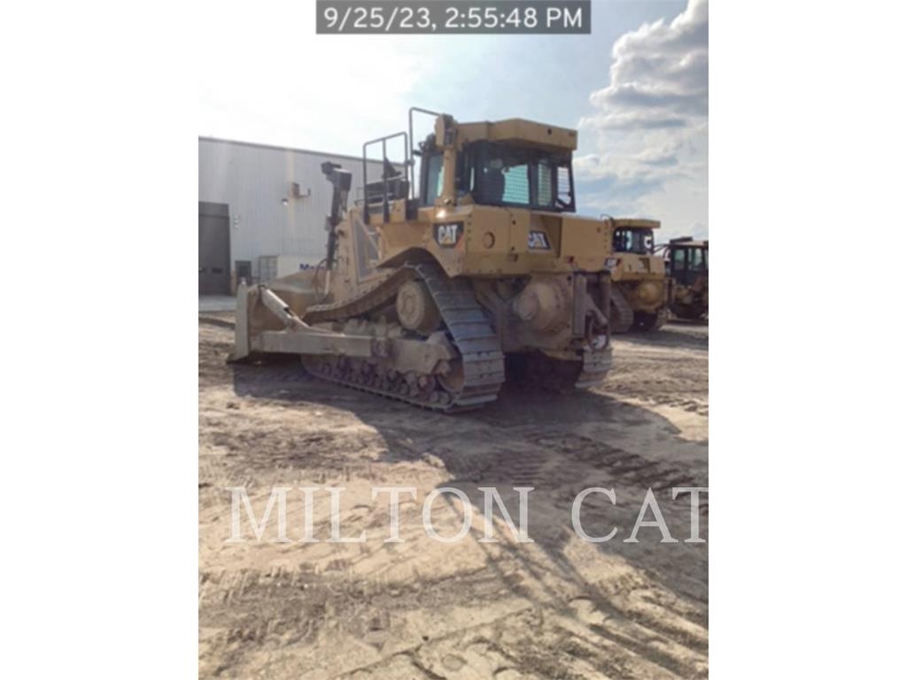 Caterpillar D8T
