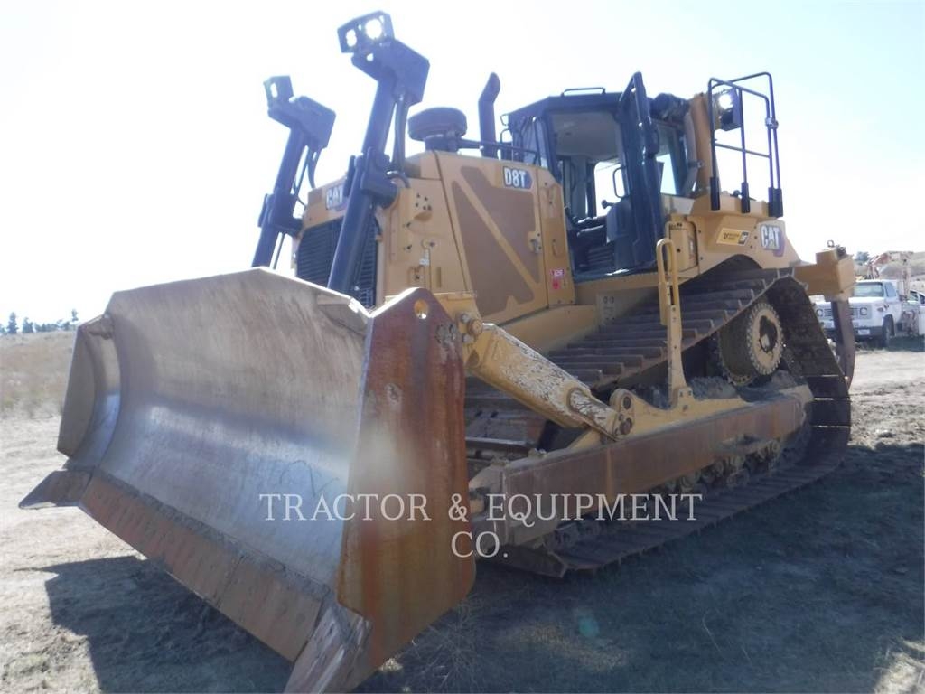 Caterpillar D8T