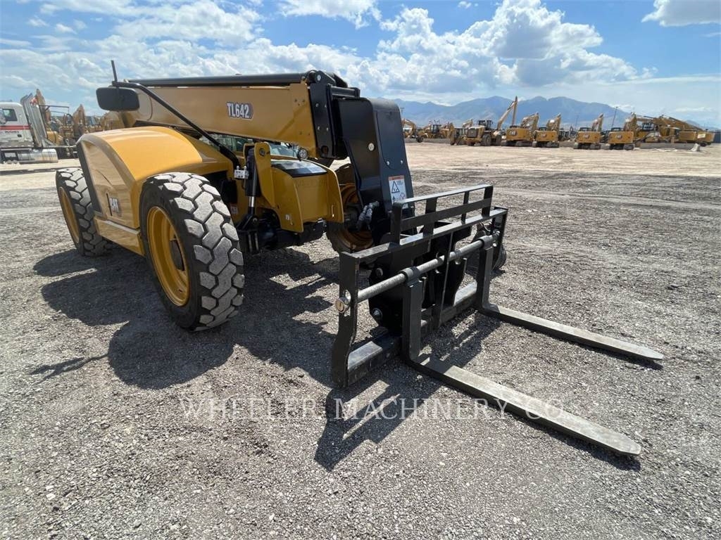 Used Telehandlers For Sale - Buy Used Telehandlers | Cat Used