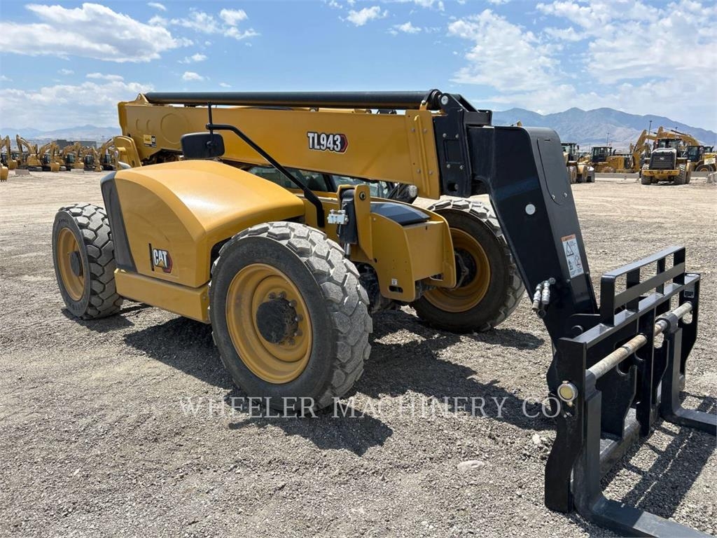 Caterpillar TL943 CB