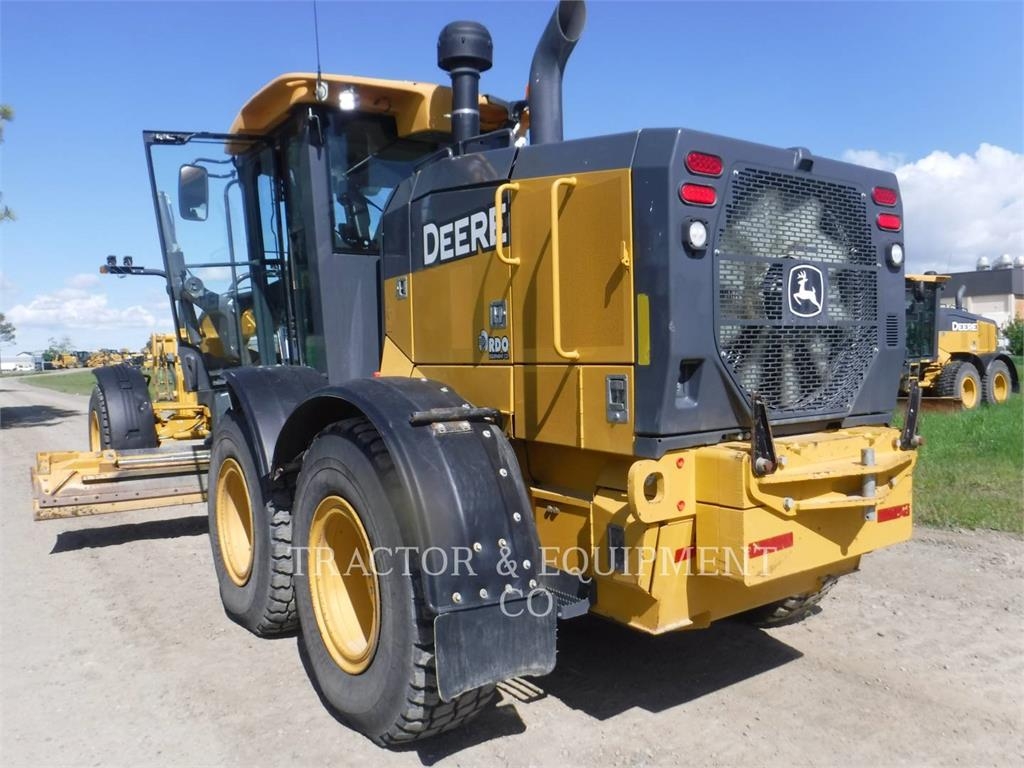 John Deere 872GP - autogreder minier - Constructii - CATERPILLAR WORLDWIDE