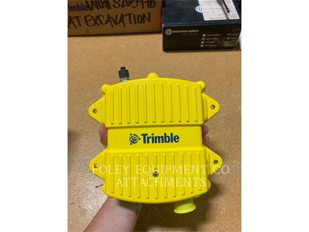 Trimble GPS SYSTEM EQUIPMENT SNR430 - 建設機械 - その他 - 建設 - CATERPILLAR ...